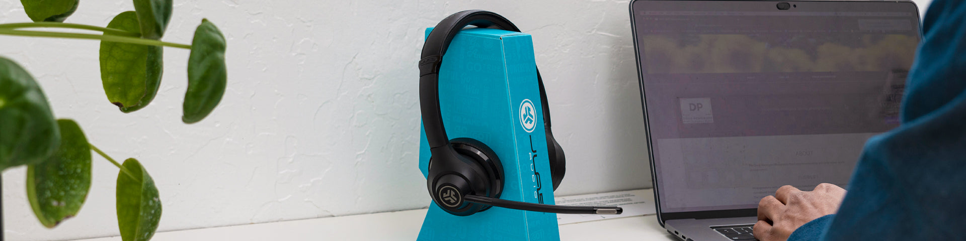 Free Gift with Registration – JLab